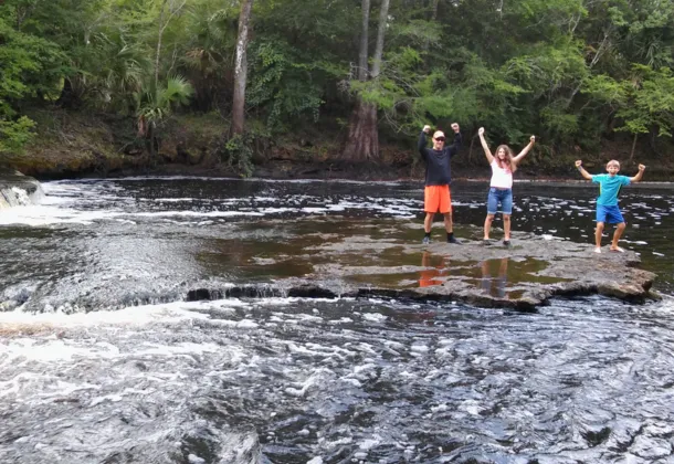Explore - Steinhatchee River Inn & Marina scalloping and fishing